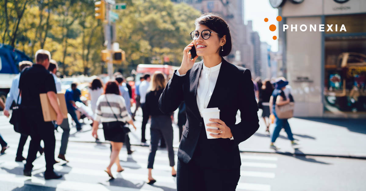 Managing High Call Volume in Call Centers with Voicebots | PHONEXIA Managing High Call Volume in Call Centers with Voicebots | PHONEXIA